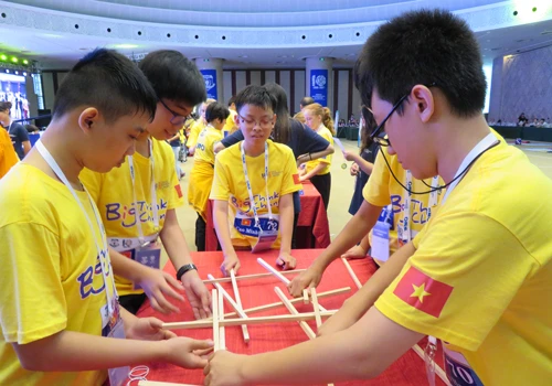 Vietnamese students excel at World Mathematics Olympiad | Vietnam+ ...